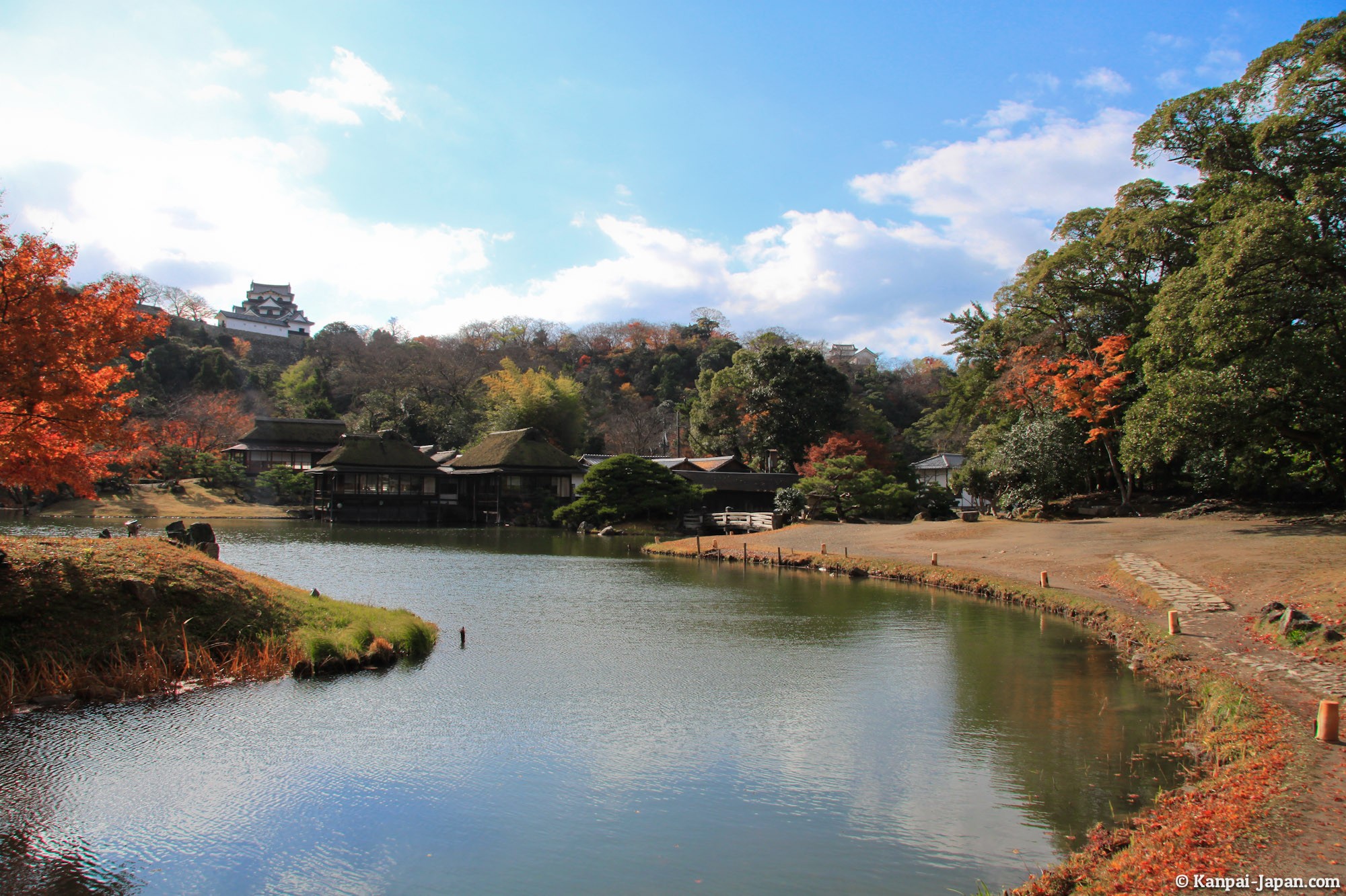 Hikone - Lake Biwa's Castle and its Japanese garden