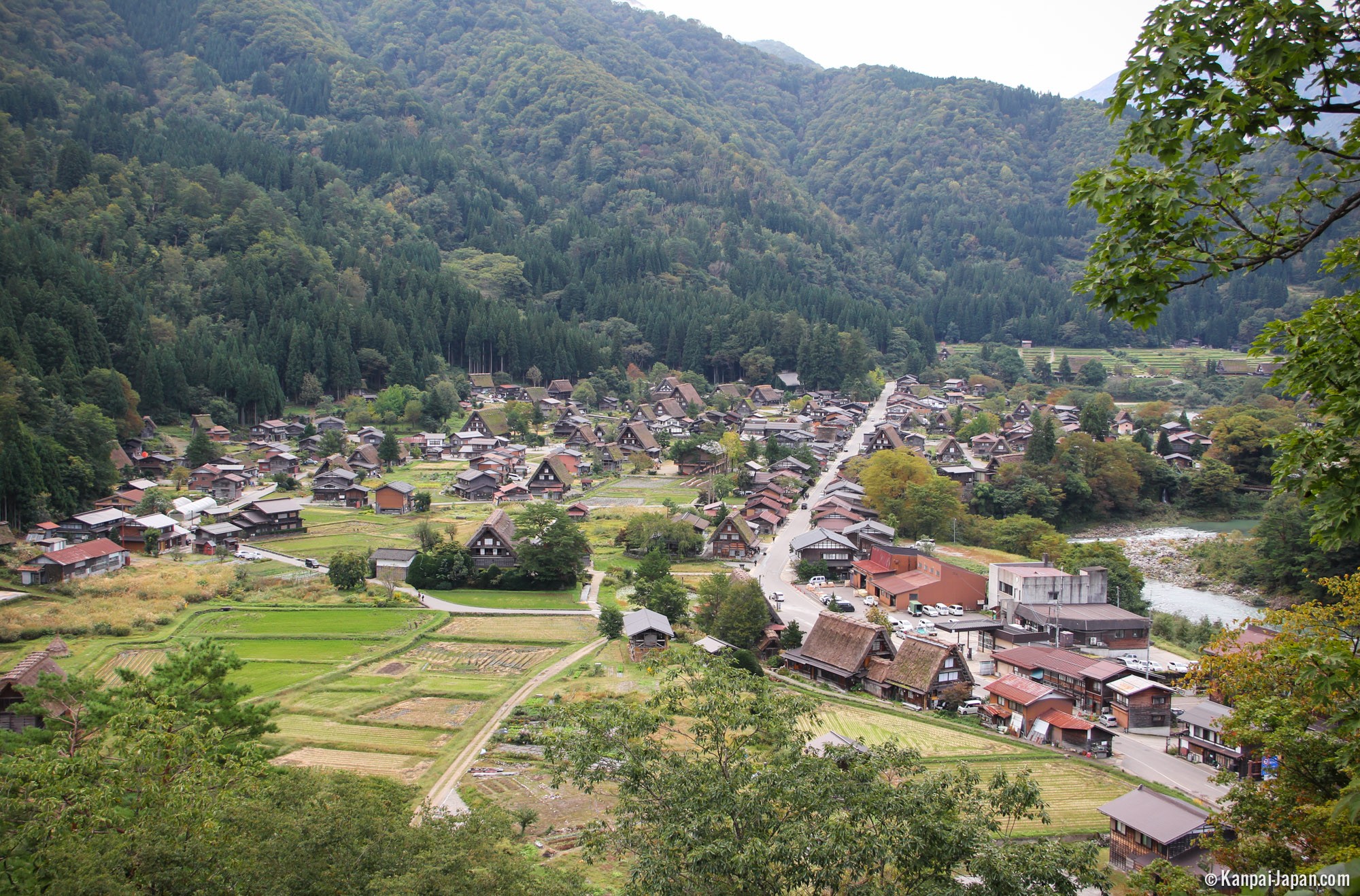 Shirakawa-go - Traditional Thatched Roofs Villages
