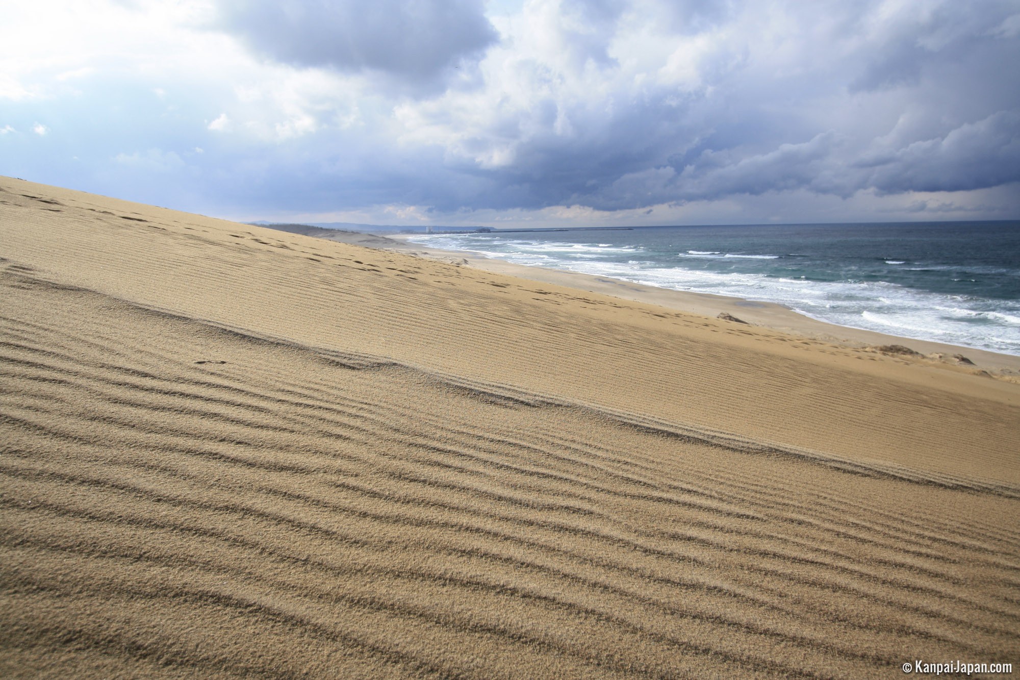 Tottori Sand Dunes - A sand desert along the Sea of Japan