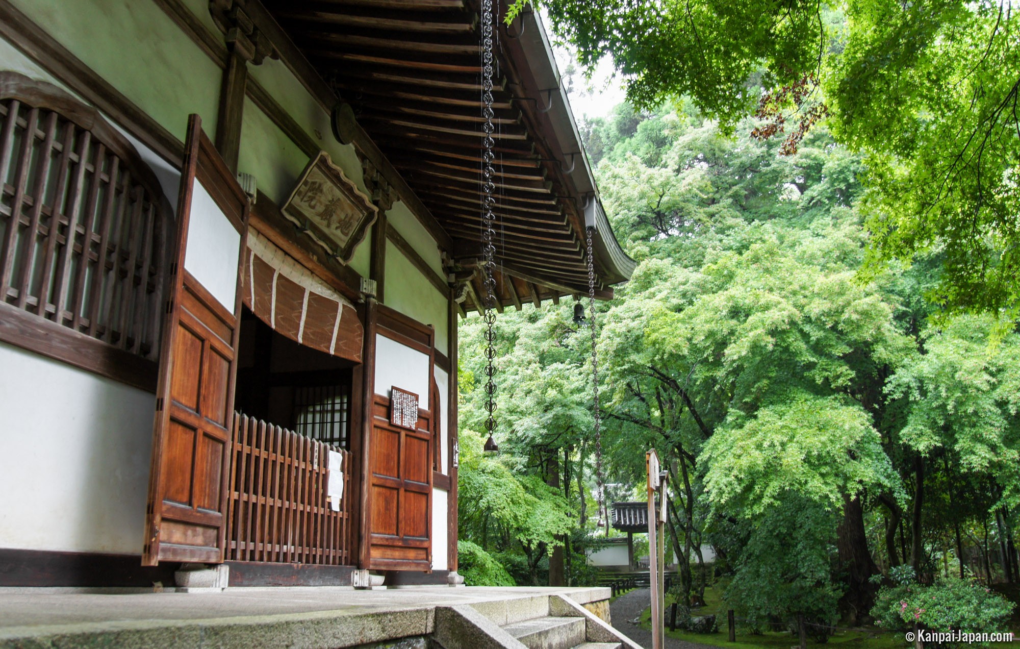 Jizo-in - Kyoto’s Small Bamboo Temple