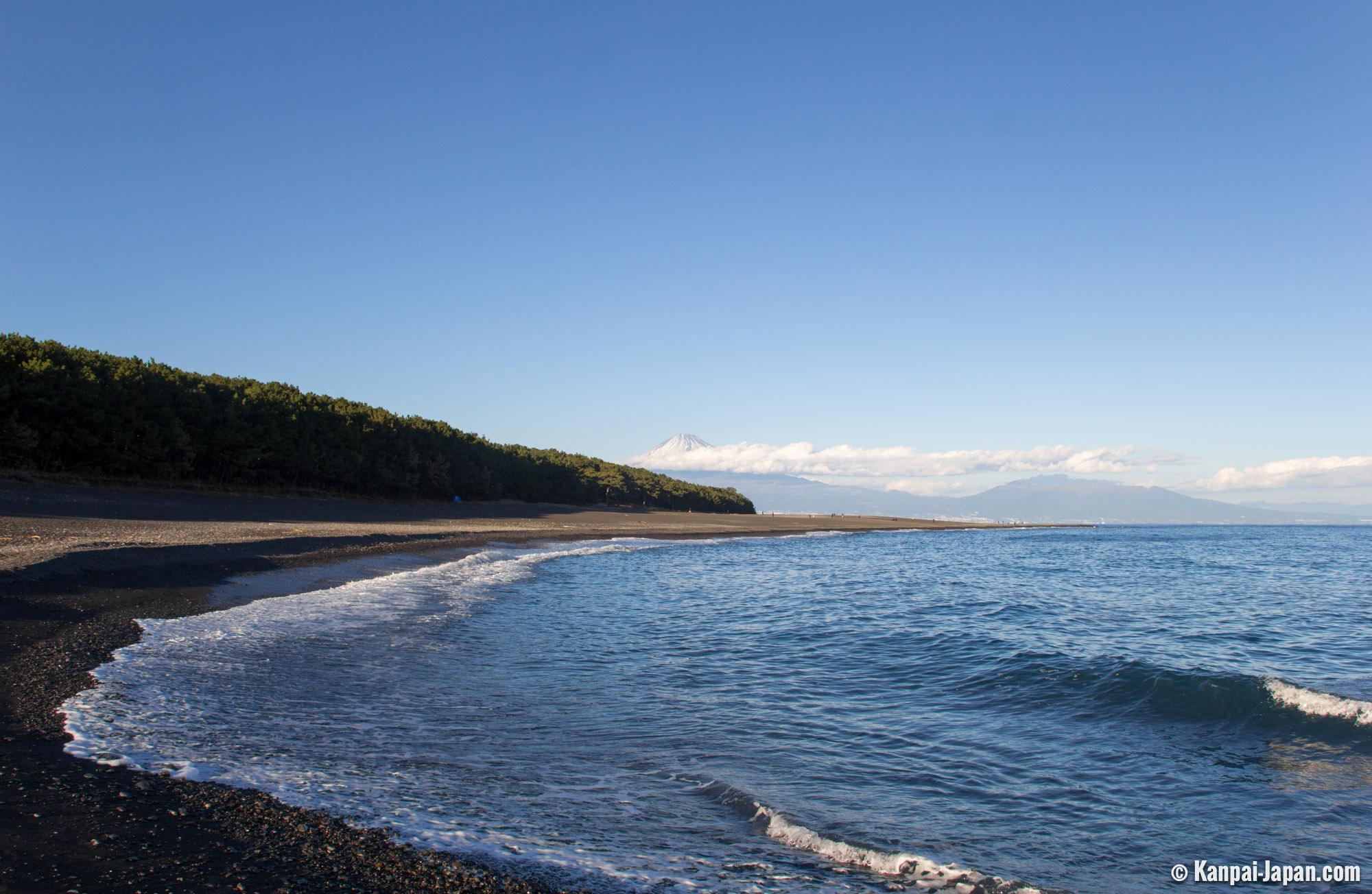 Miho no Matsubara - The Pine Trees Beach With a Unique View on Fuji-san