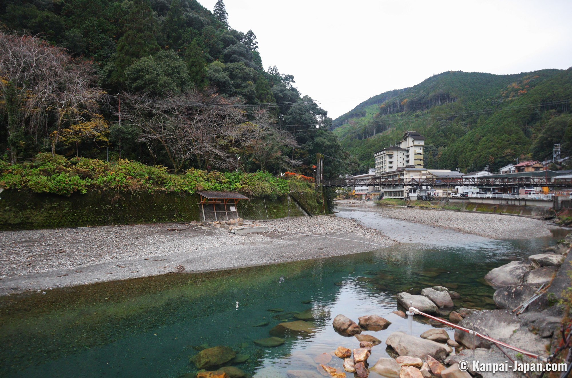 Kawayu Onsen Fujiya (Review) - Hot Baths by the River in Tanabe