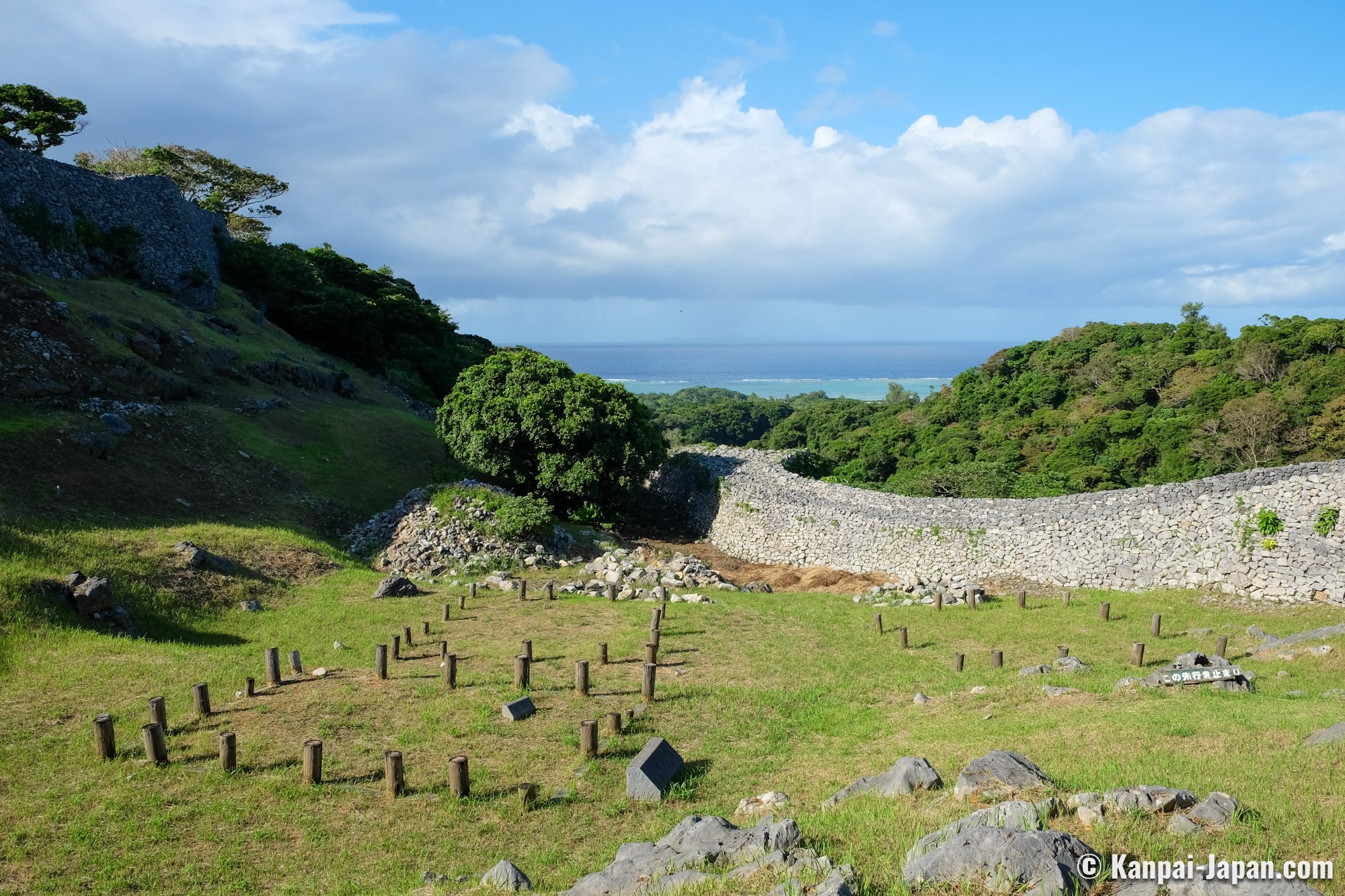 Nakijin Castle - The Kingdom’s Ruins in the North of Okinawa Honto