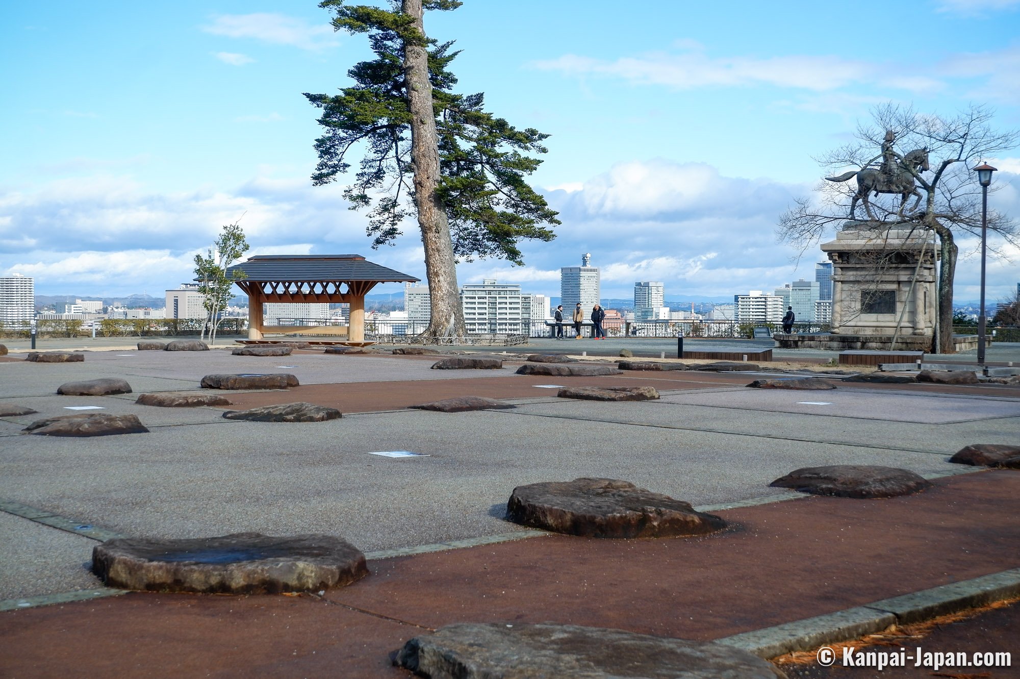 Sendai Castle - Ruins of the Date Clan on Mount Aoba